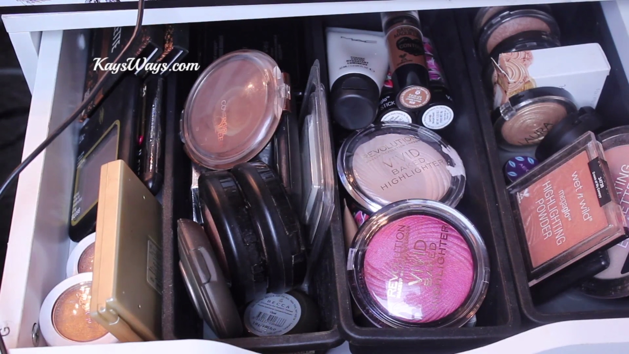 MAKEUP DECLUTTER 2017 | HIGHLIGHTERS & BRONZERS (WOC Friendly) | #KaysWays - YouTube