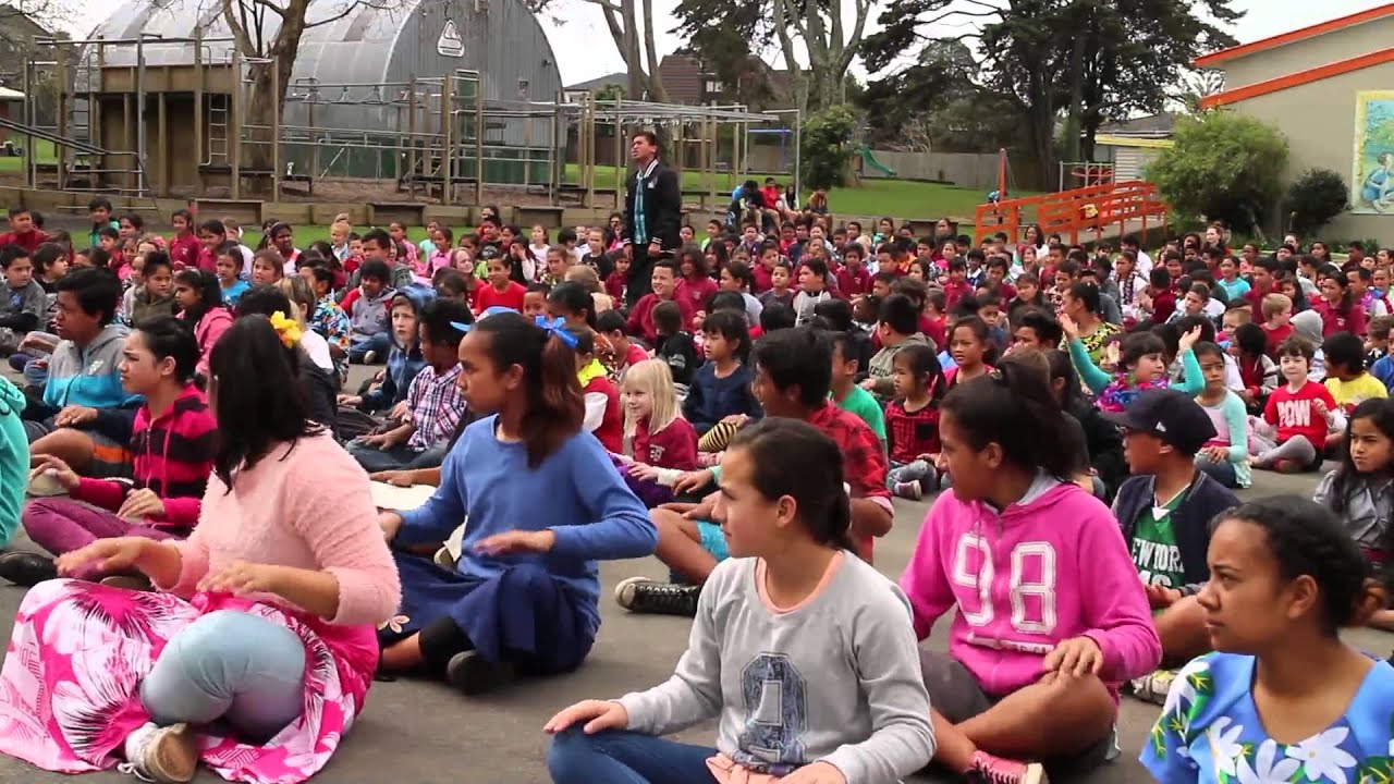 Sylvia Park Primary School Samoan sasa - YouTube