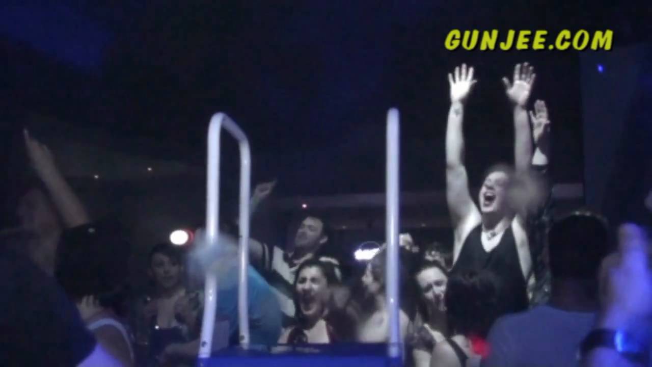 Gunjee.com - The end of the SOAP Maidstone Pool Party, 14/04/11 - YouTube