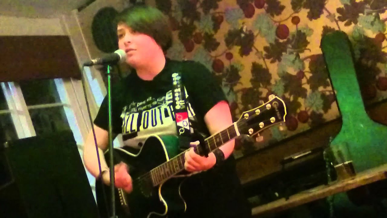 Jess Silk - This is poetry - YouTube