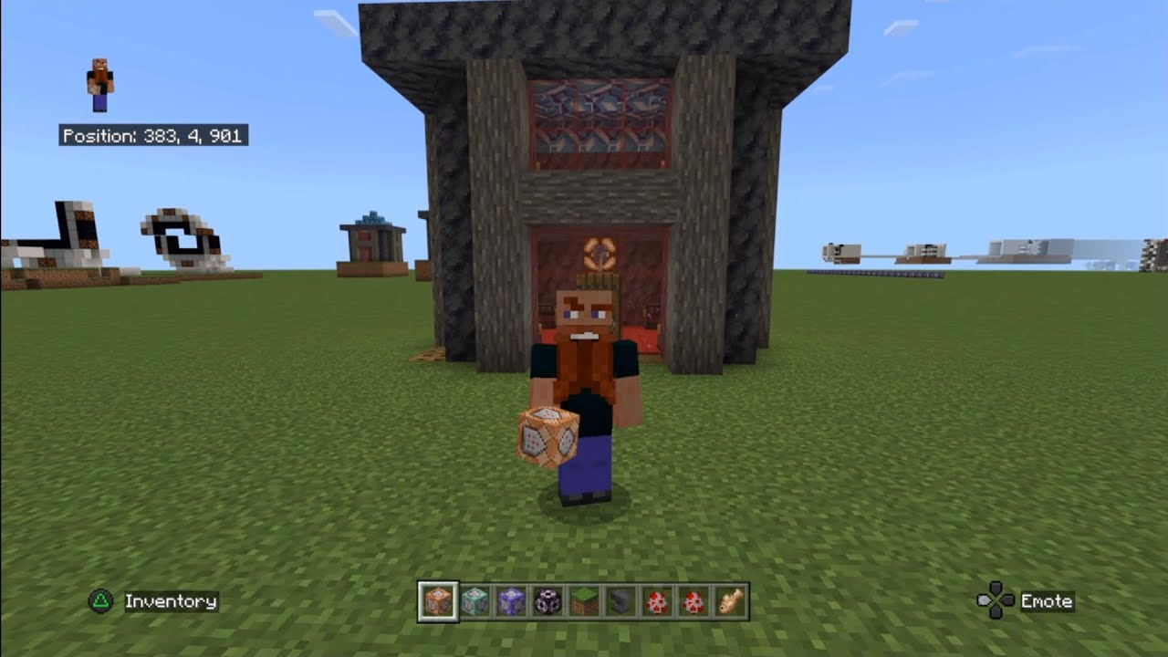 Minecraft Self-building House Tutorial (Bedrock Edition) - YouTube