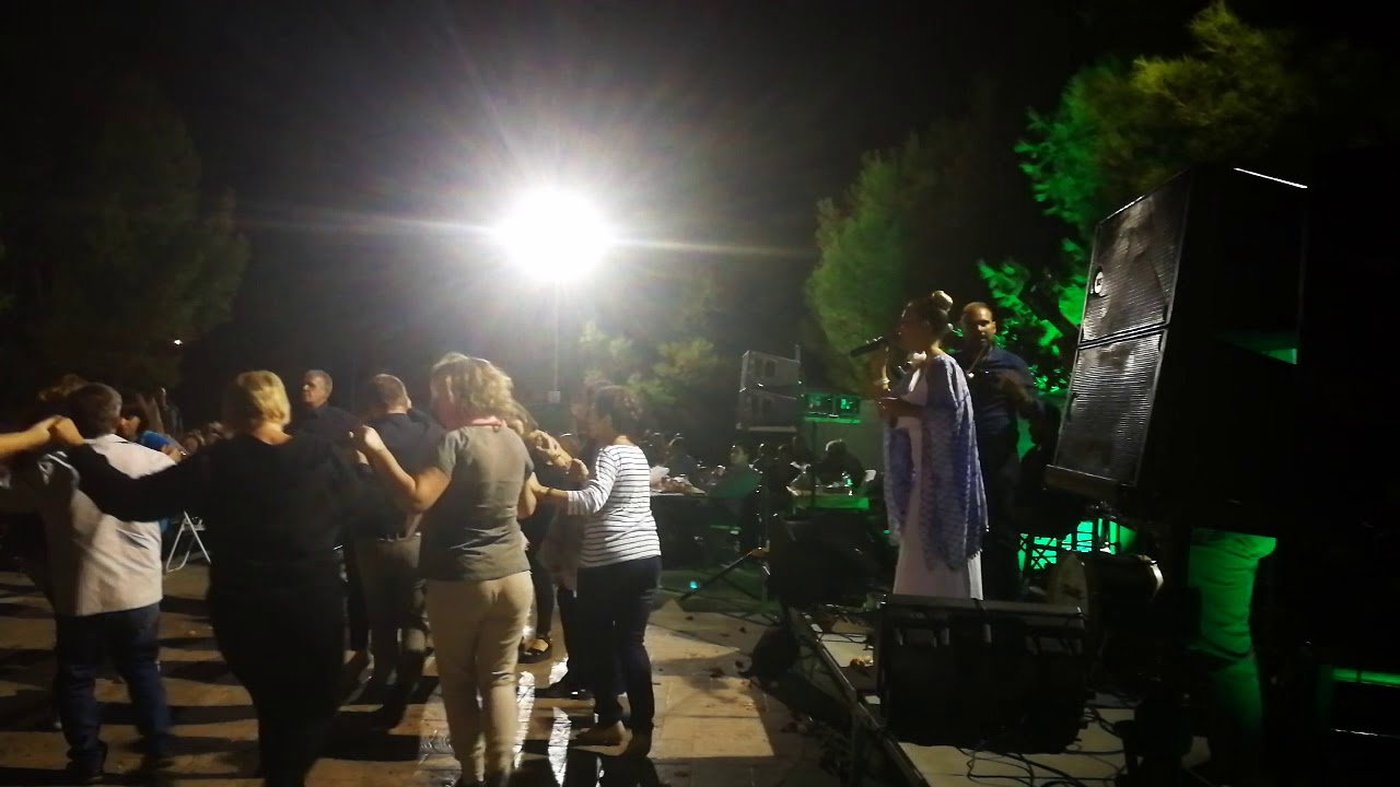 ΦΩΤΕΙΝΗ ΒΑΣΙΛΑΚΗ LIVE (2) 19/9/2018 ΚΥΝΗΓΕΤΙΚΟΣ ΣΎΛΛΟΓΟΣ ΚΕΡΑΤΕΑΣ - YouTube