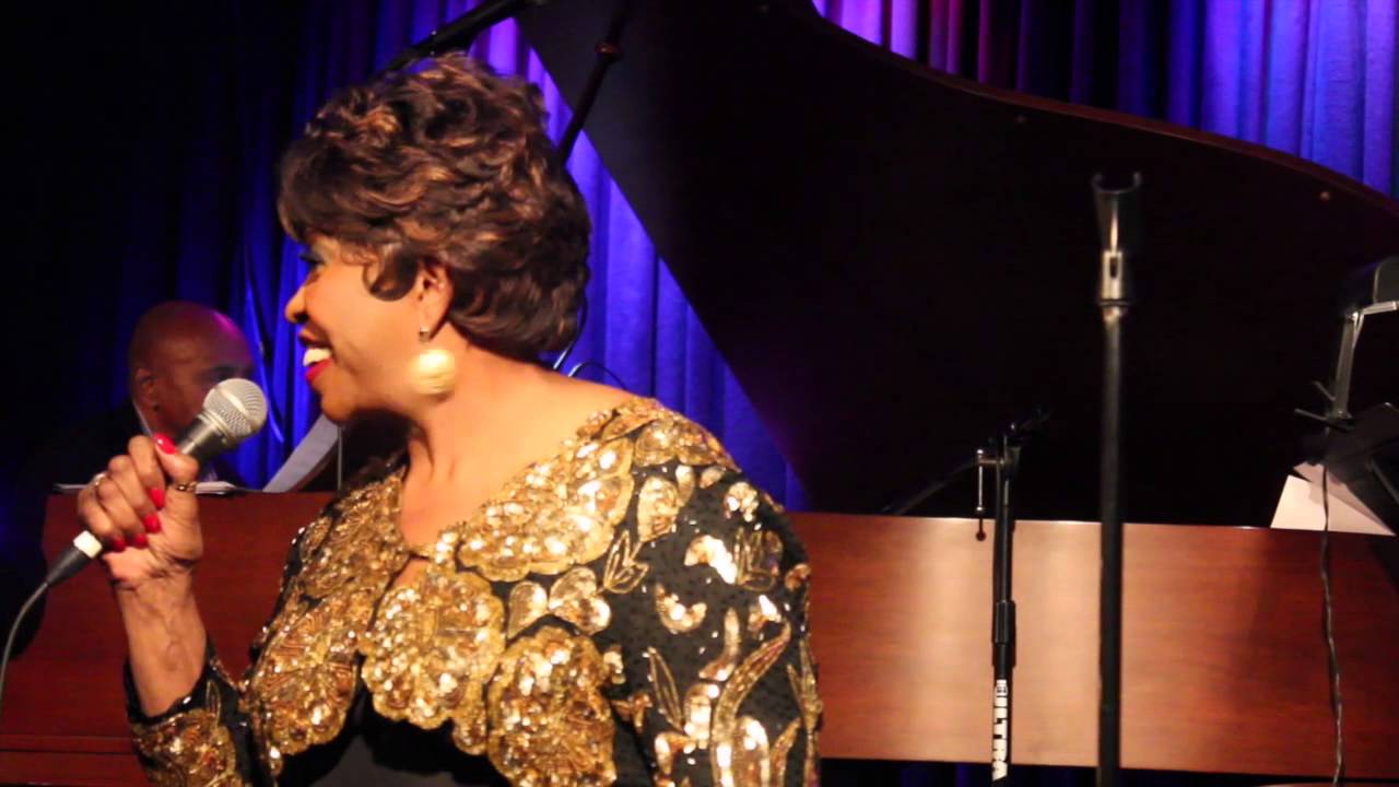 Ann Mack "The MackNificent Show" - YouTube