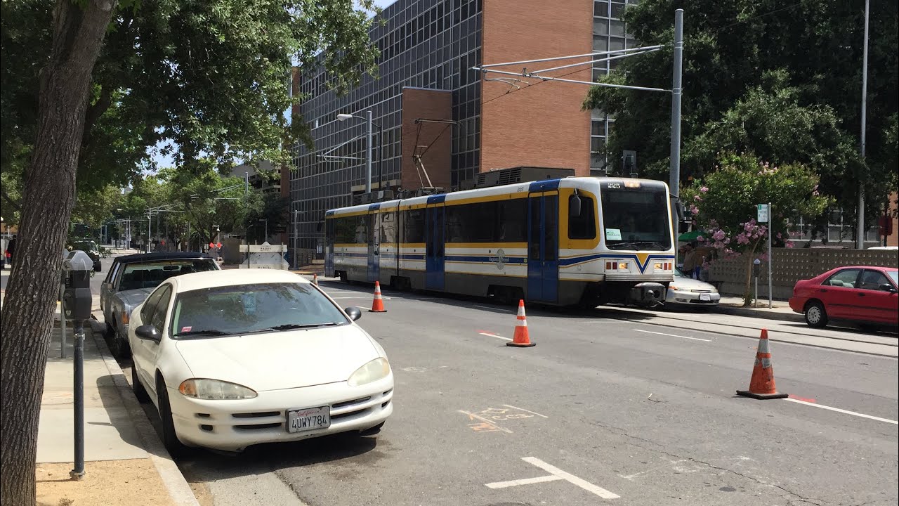 SACRT 225 Serving The Green Line Today While Green Line Car Is In ...