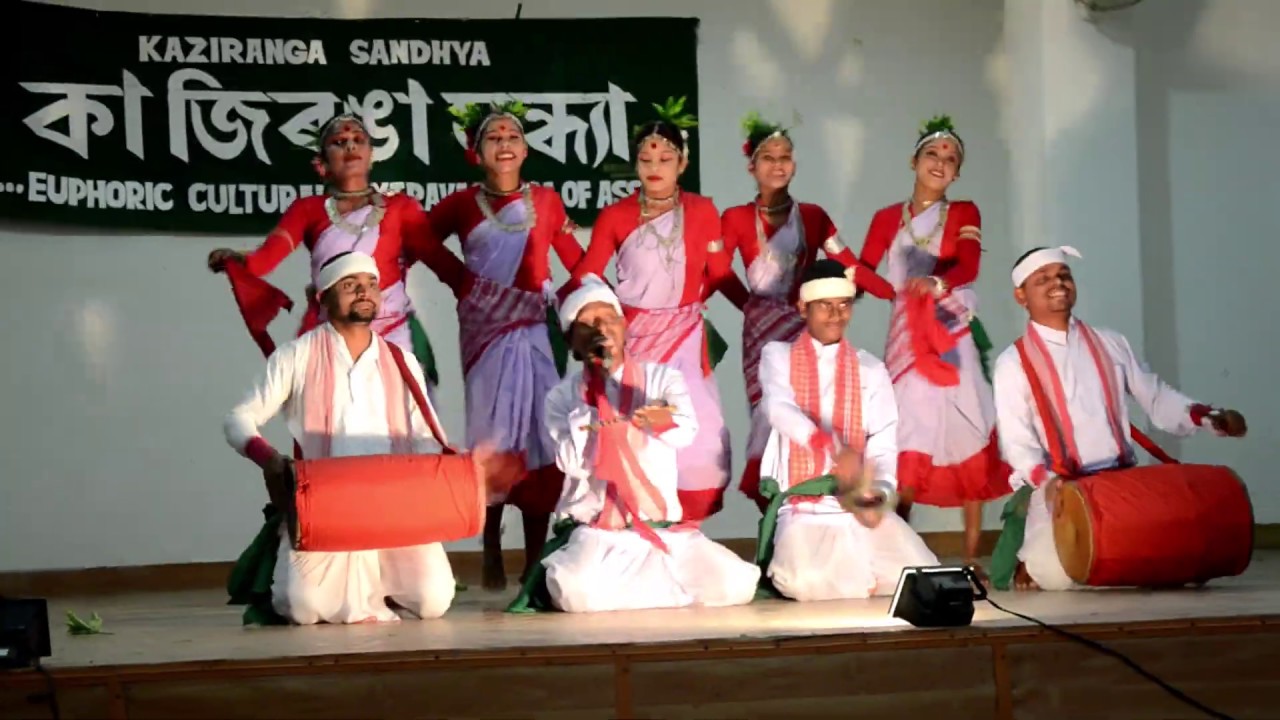 Amazing Bihu Dance Performance (Folk Dance) and Tribal Dance in India ...