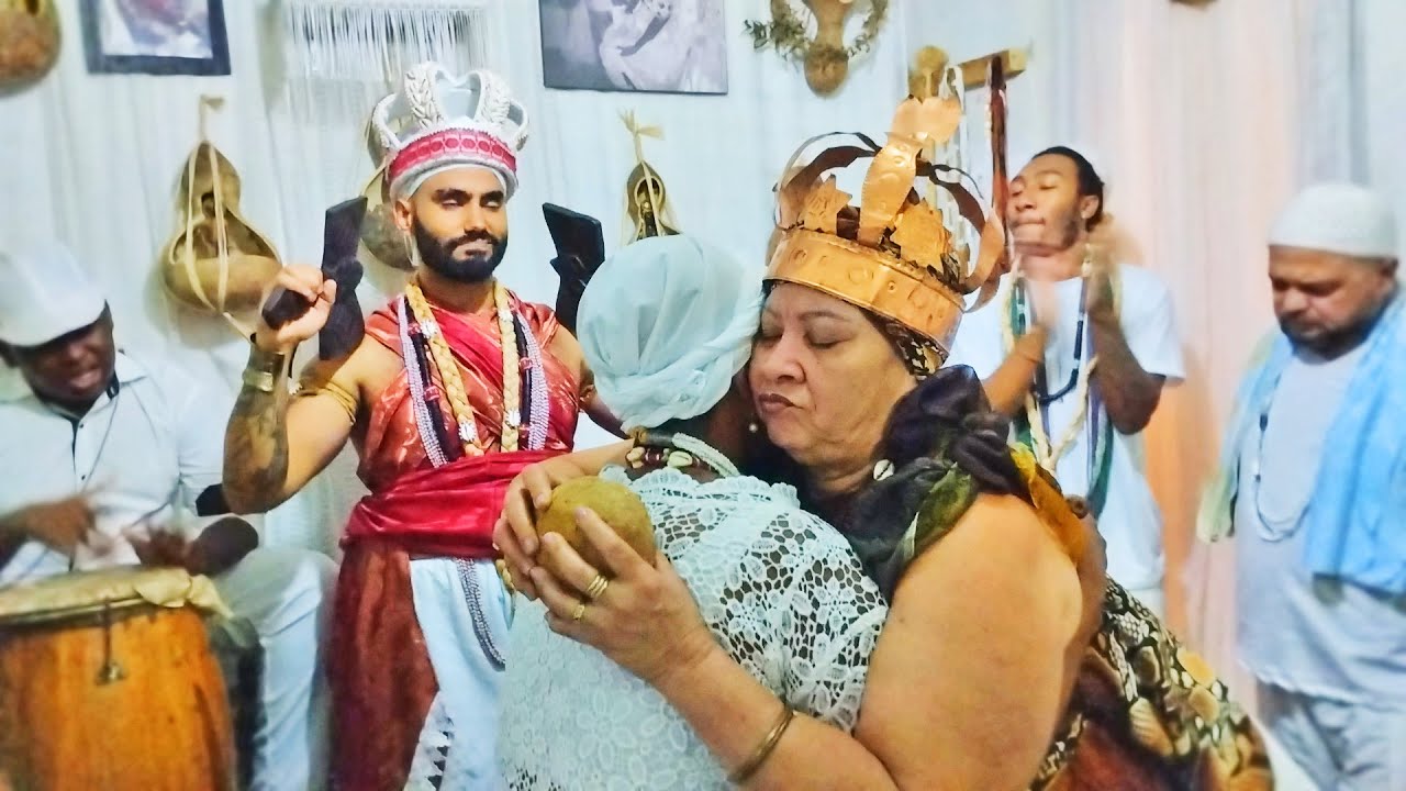 Festejo de Tateto N'zazi na Casa Pai Tião do Congo - YouTube