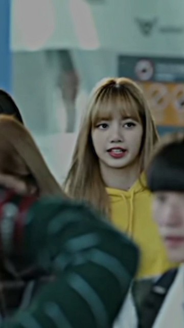 Lisa trending edit 👌 #lisa #edit - YouTube