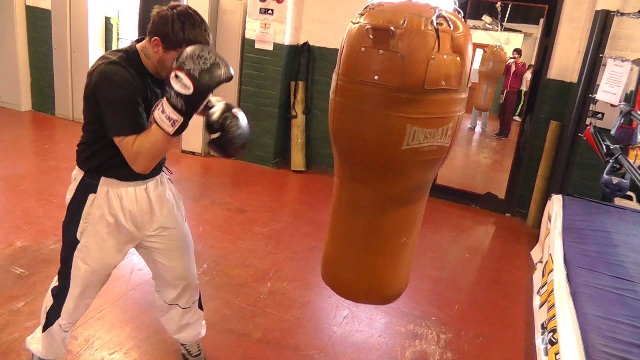 Boxer, Lee Lewis gym workout - YouTube