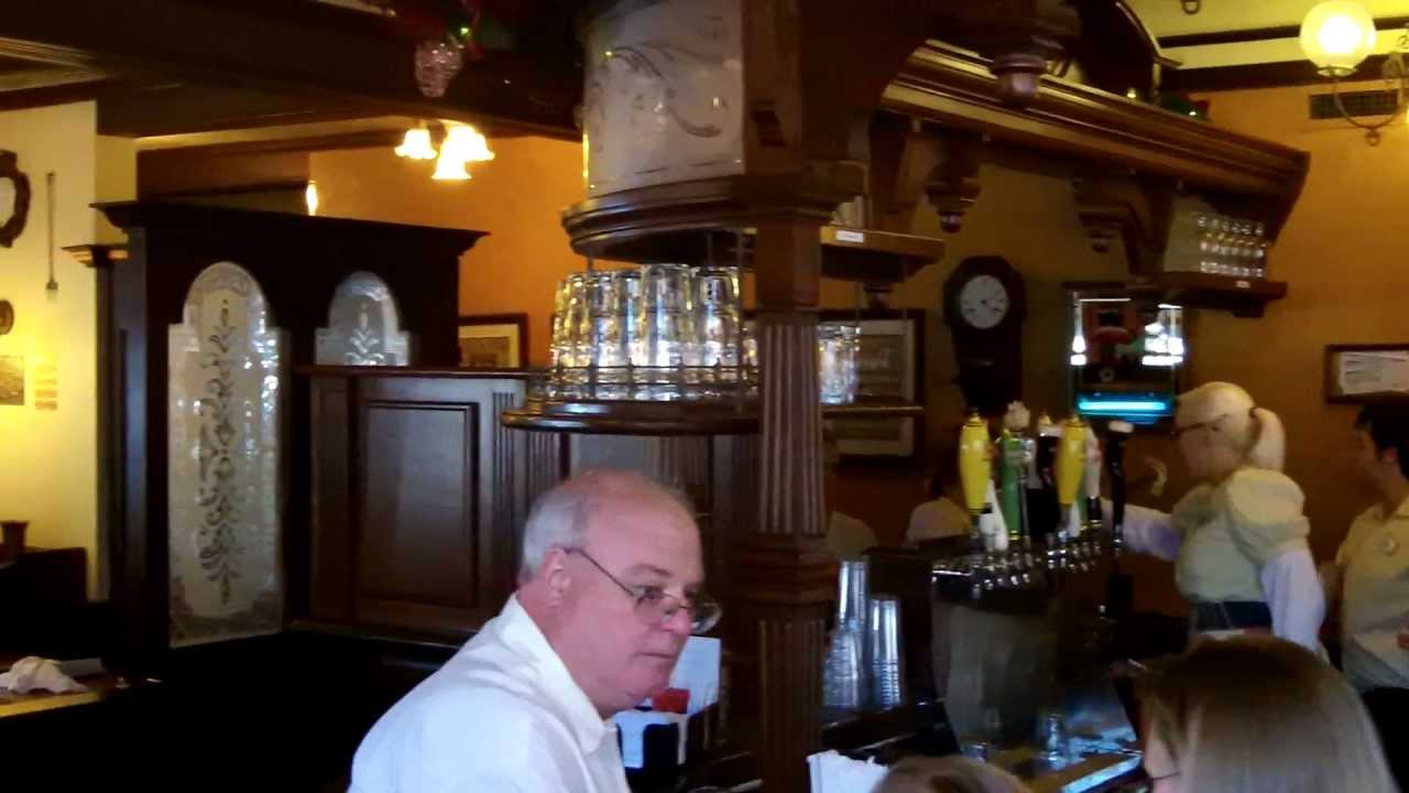 Rose and Crown Pub at Epcot in Disney World - YouTube
