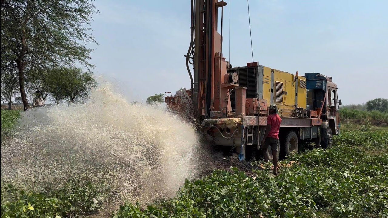 Borewell Drilling PH7.5 Water | 2HP Water Come In 270 Feet Deep ...