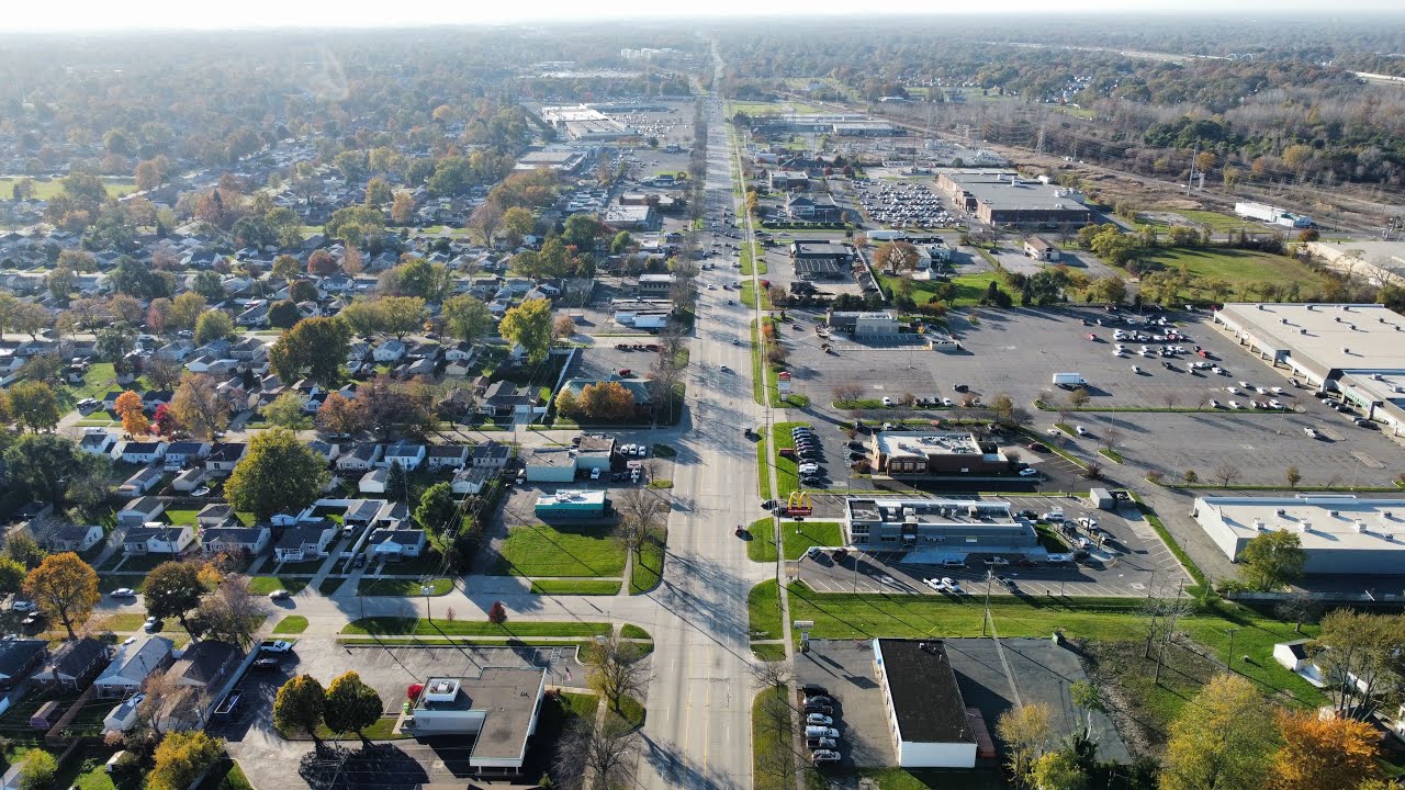 A Flight Over: Ecorse Road: Drone Footage (Allen Park & Taylor ...