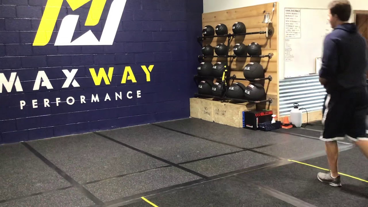 Crow hop Med Ball Overhead throw - YouTube