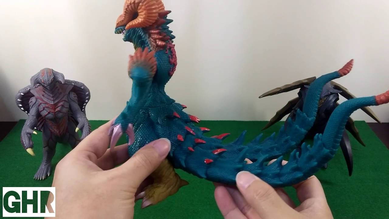 Bandai Kaiju Ultra Monster Series Bogar, Gargorgon & Bajiris Review ...