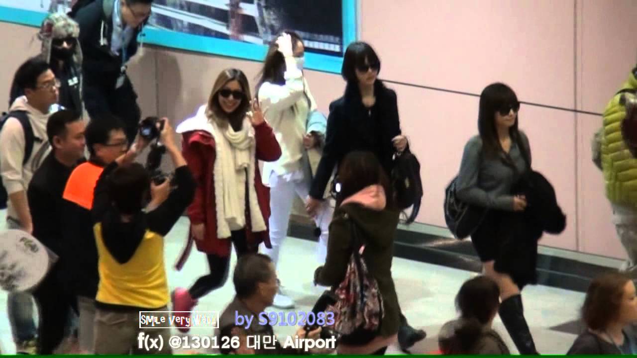 130126 Taiwan Airport fx 130126 대만공항 fx 에프엑스 - YouTube
