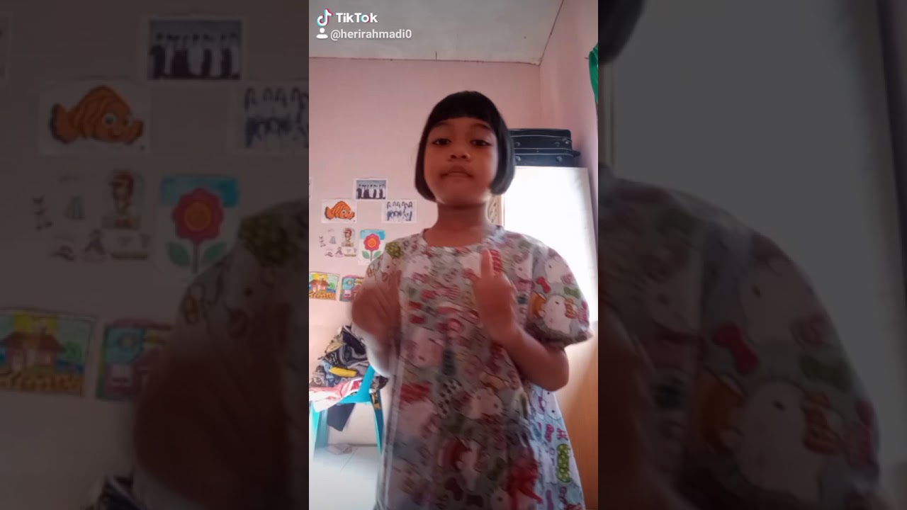 Lagi Main Tik Tok Adek Gue Youtube