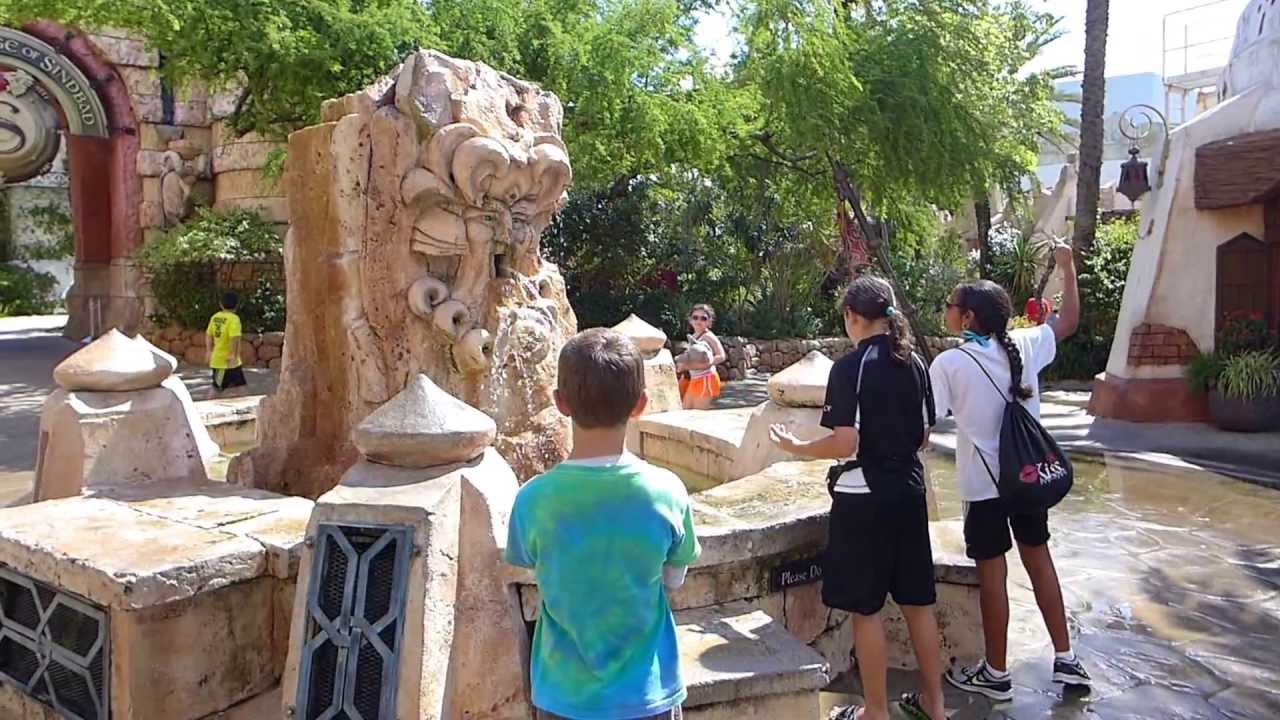 Dawn the incredible talking fountain - YouTube