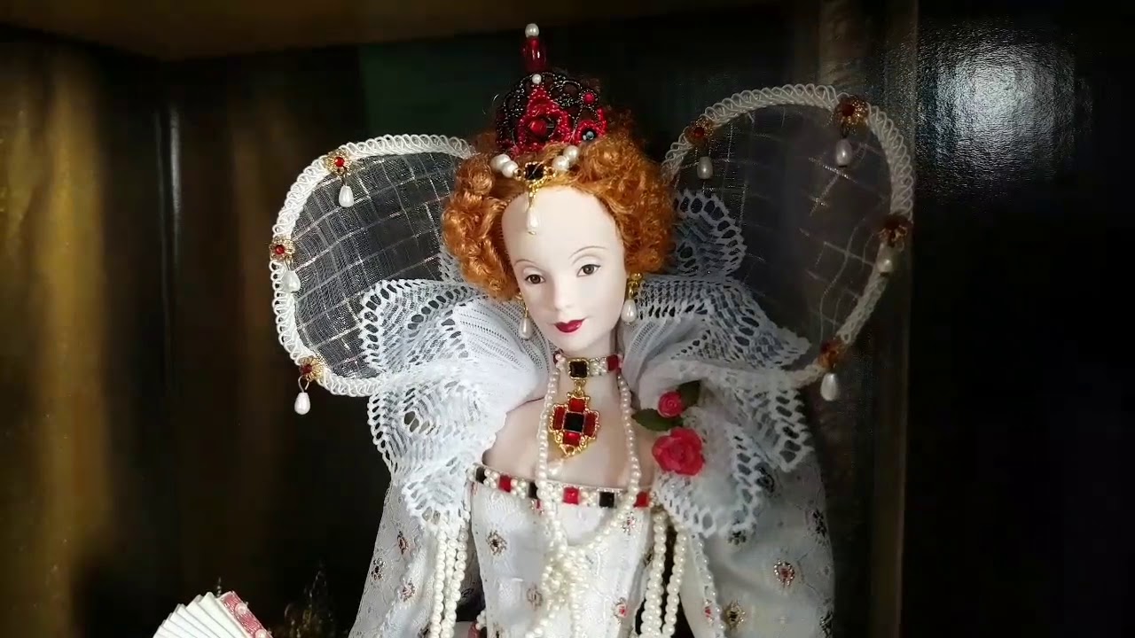 Review - Boneca Doll Queen Elizabeth i - Mattel - YouTube