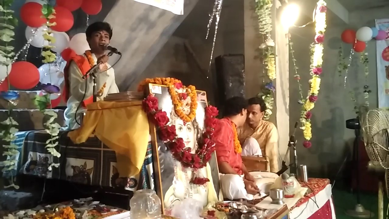 Swar foundation national ngo bhagwat katha 28 july 17 6th day BHAJAN ...