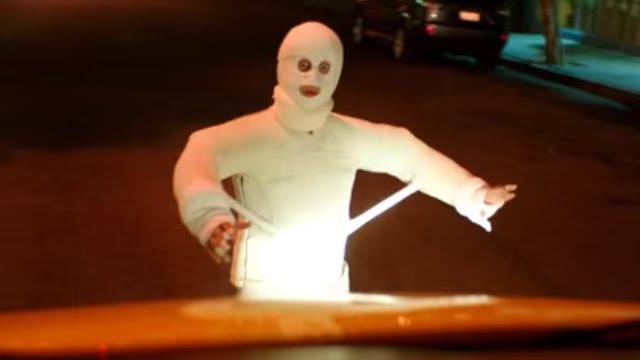Tooken - Officiële Trailer - YouTube