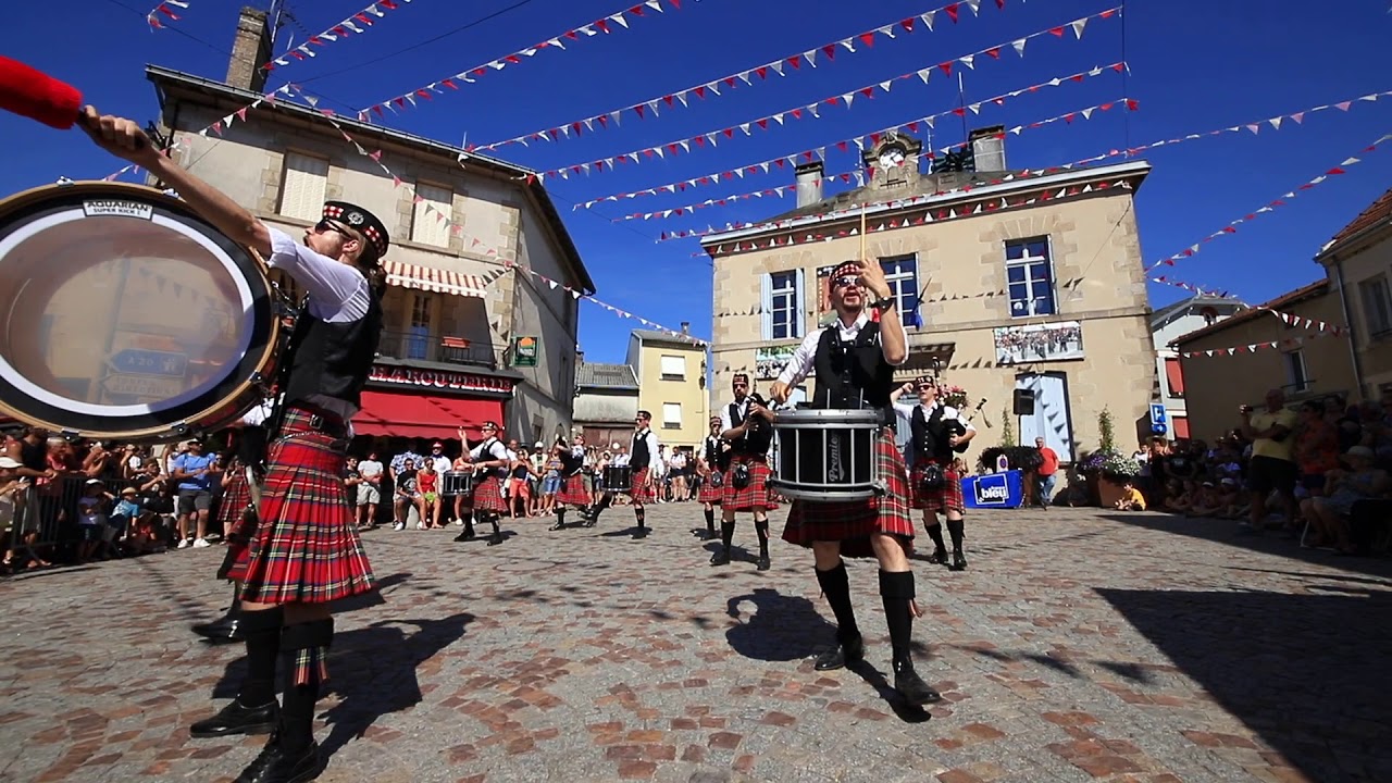 MOSCOW & DISTRICT PIPE BAND (Extrait de plusieurs morceaux rocks dont ...