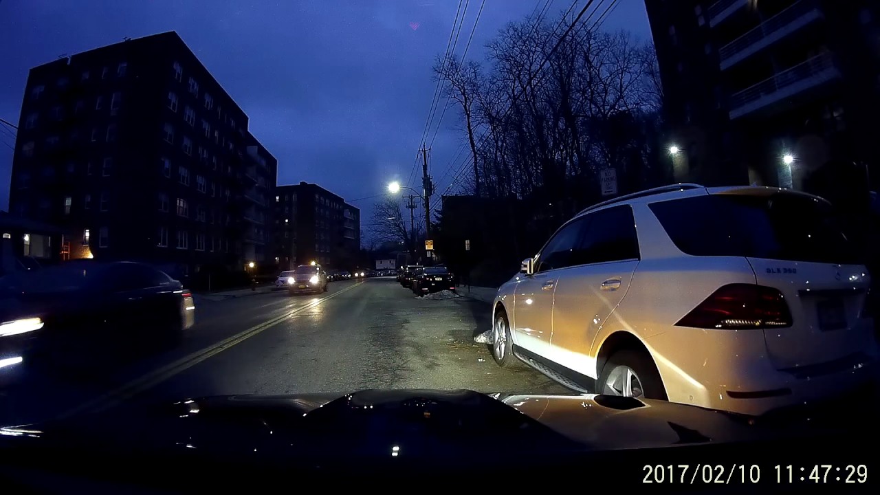 CHYH BMW E90 Dash Cam Night Time Motion 2 - YouTube