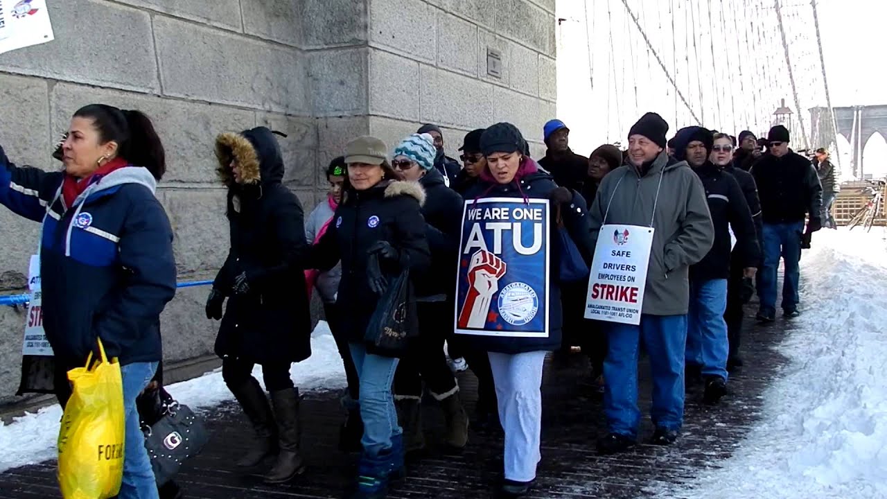 Strike ATU 1181 rally at brooklyn bridge - YouTube