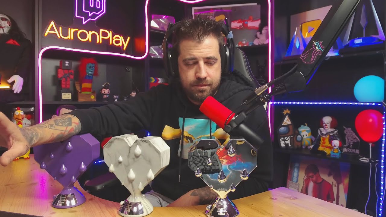 AURON HABLA de lo que PASÓ en su RELACIÓN con GEMITA 😲😮 - YouTube