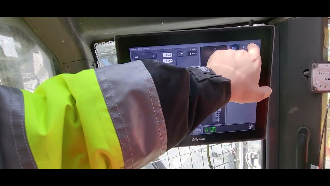 Configuratin OHA SmartROC D65 MK2, open pit copper mine - YouTube
