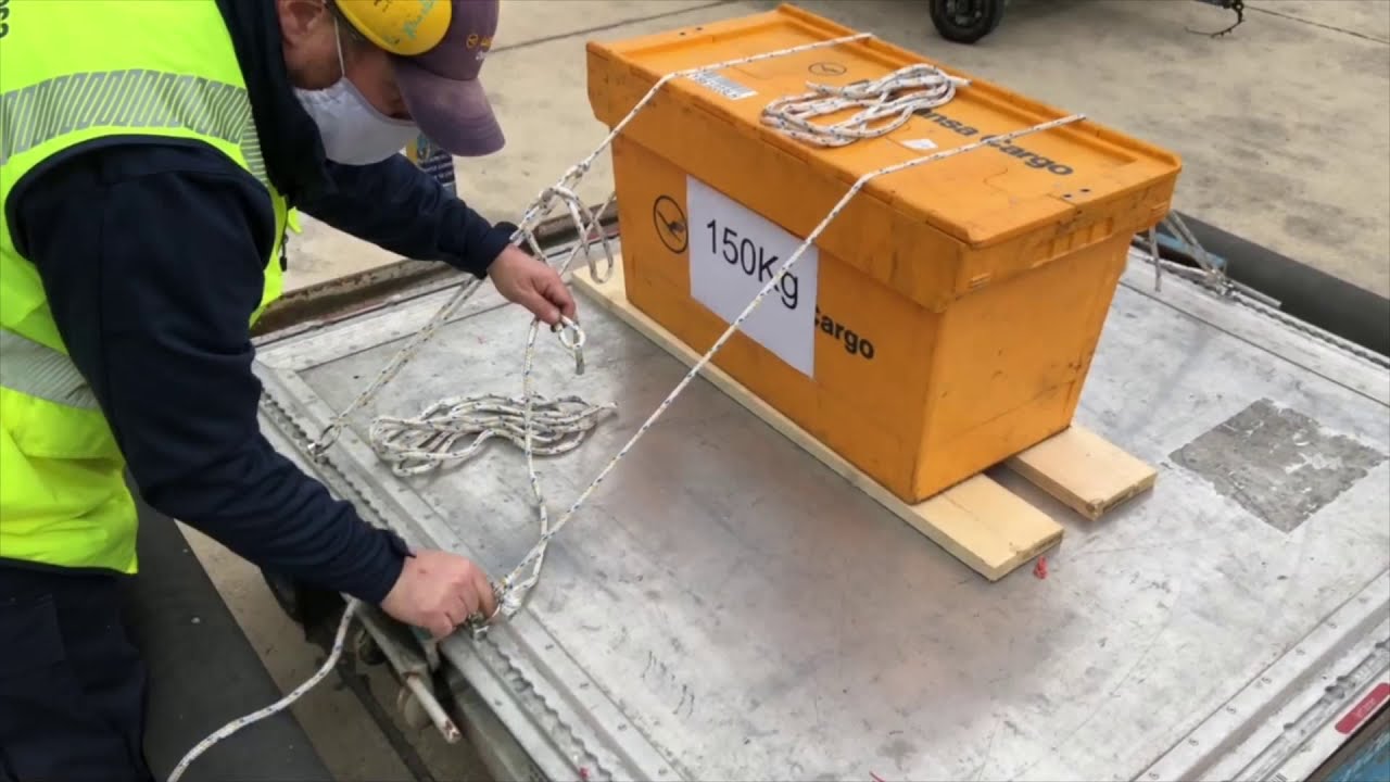 Standard lashing on LHG aircrafts. - YouTube