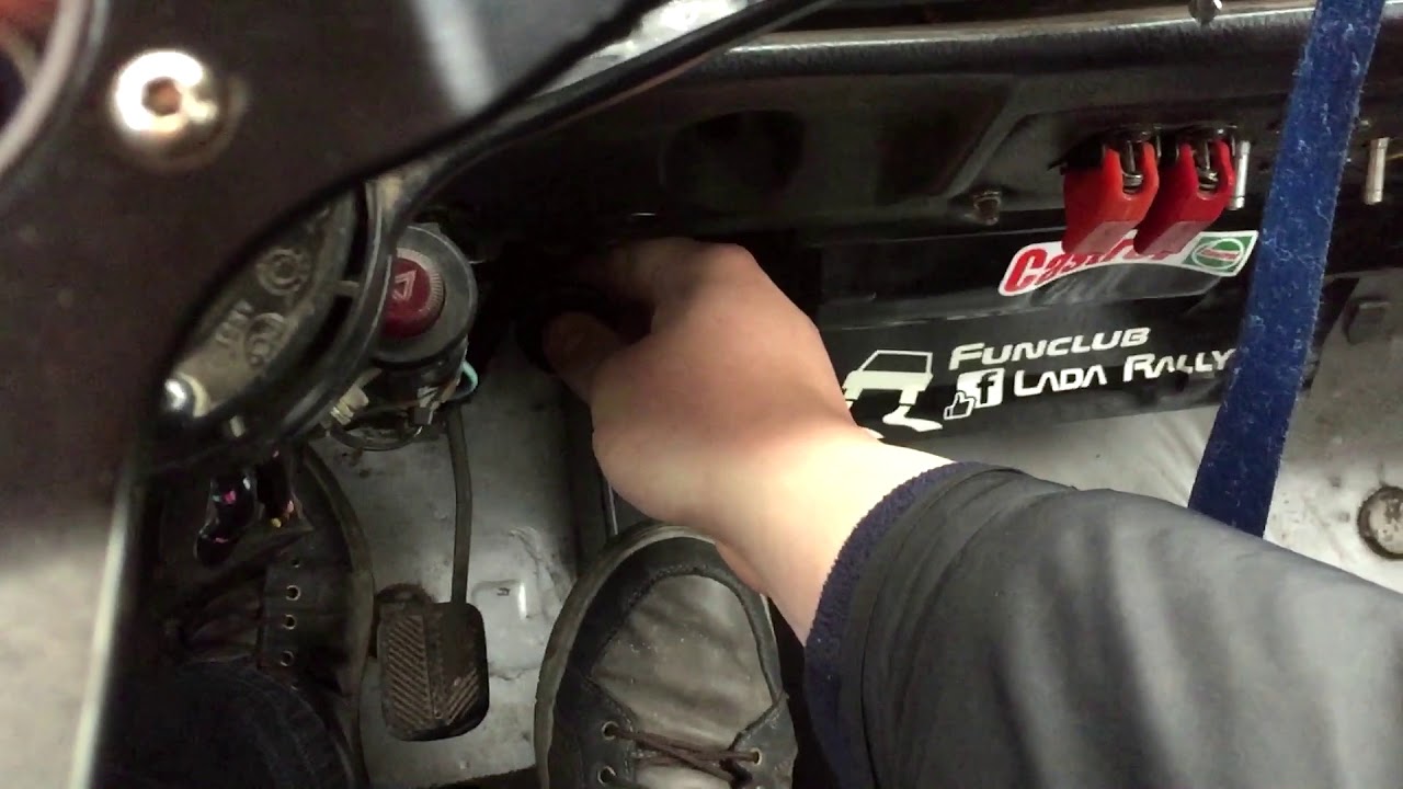 Lada 2107 "cold start" - YouTube