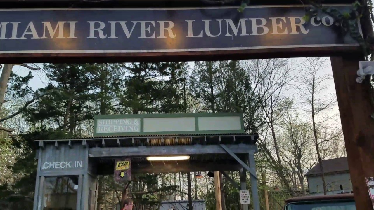 Mystic Timbers Queue Line - YouTube