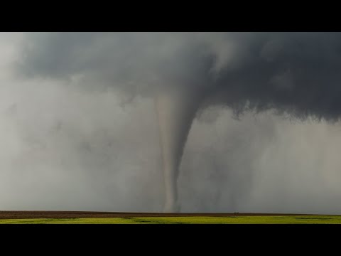 WEATHER LAB | What to do when driving in a tornado warning - YouTube