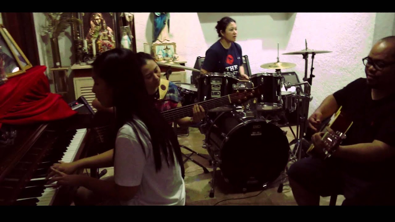 Band jamming - YouTube