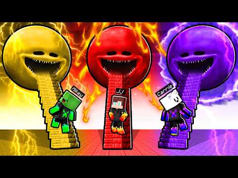 JJ vs Mikey vs Carrie: MOON WOKE UP STAIRS BATTLE In Minecraft - Maizen