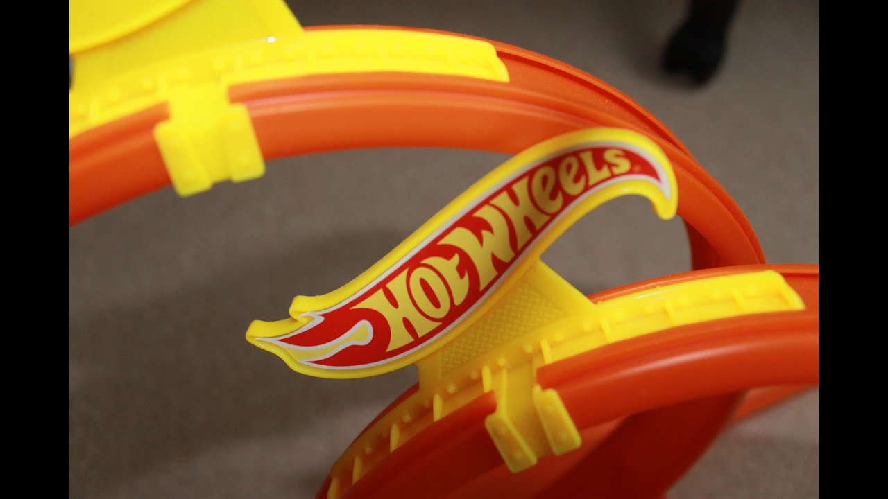 2015 HOT WHEELS Slow Motion TRACK Awesome RACING speed way - YouTube