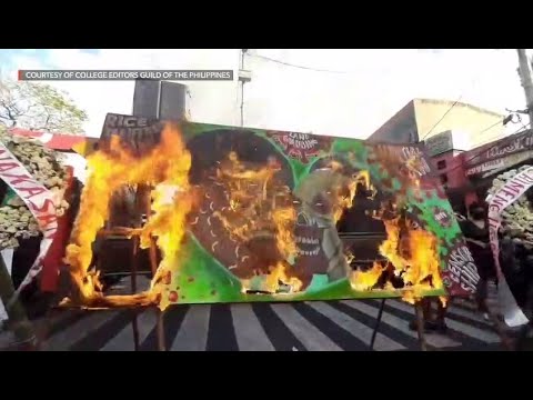 Groups burn mural of President Rodrigo Duterte for #EDSA34 ...