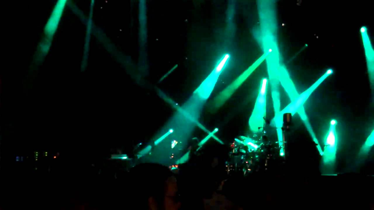 Phish -- Lengthwise...Maze (Pt. 1) (Jones Beach, 8/17/10) - YouTube