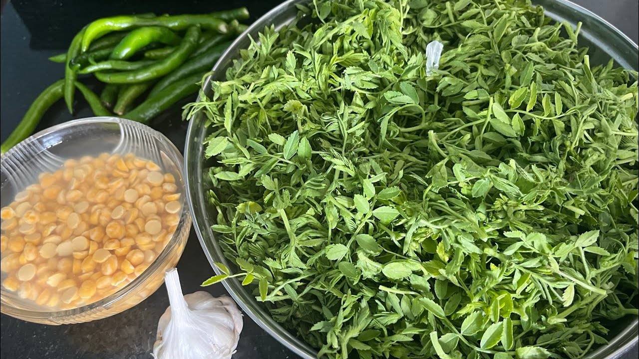 Fresh Chane ke patti ki Subji. - YouTube