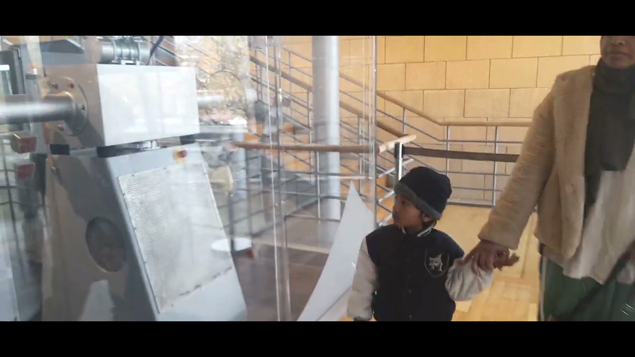 Lindel chocolate factory Koln - YouTube