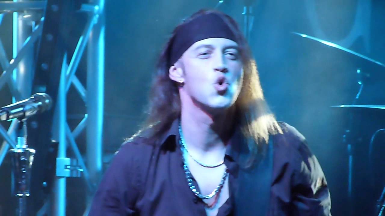 Gotthard - Starlight - Live Firefest 2012 - YouTube