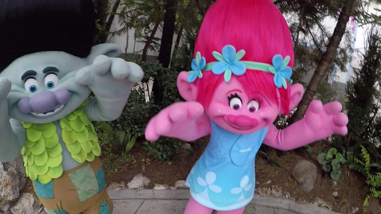 Meeting the Trolls at Universal Studios Islands of Adventure, Orlando ...