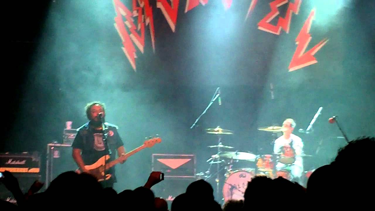 Molotov Performs "PUTO" at New Emo's East - YouTube