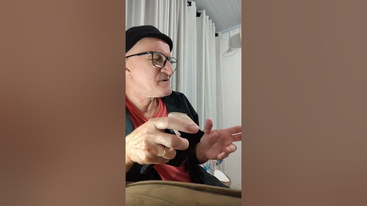 O namoro do Ivan. #dublagem @pretinhobasicoonline #humor #risos #comedia #piadascurtas . - YouTube