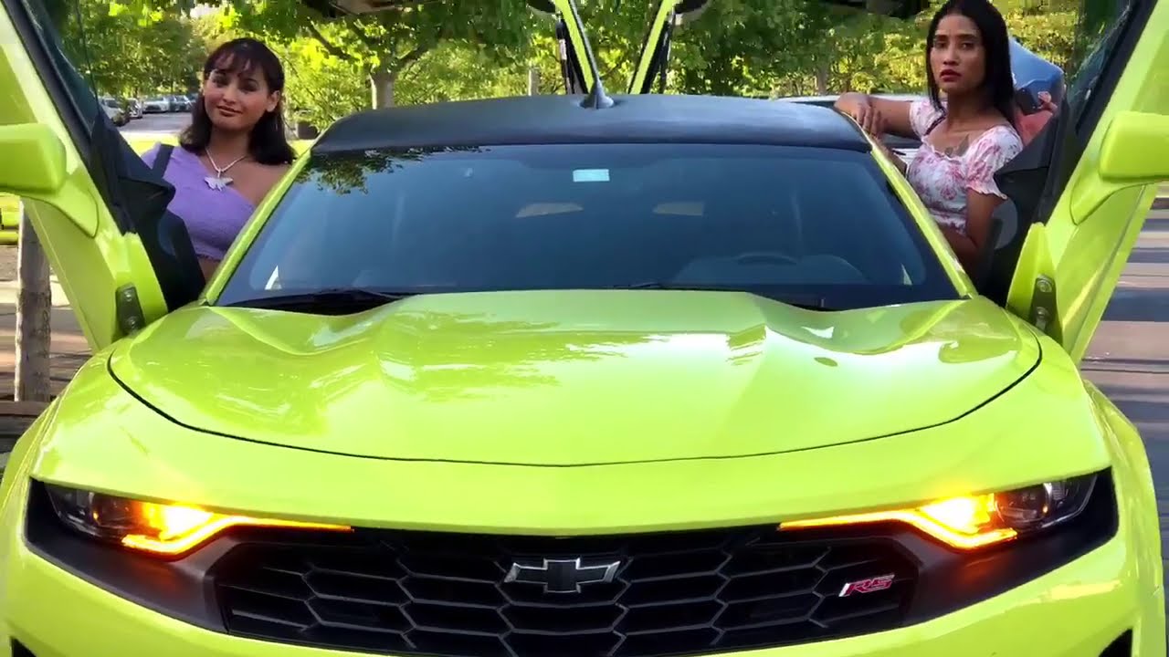 Nashville Chauffeur - Shock Yellow Stretch Camaro (Bumblebee) - YouTube