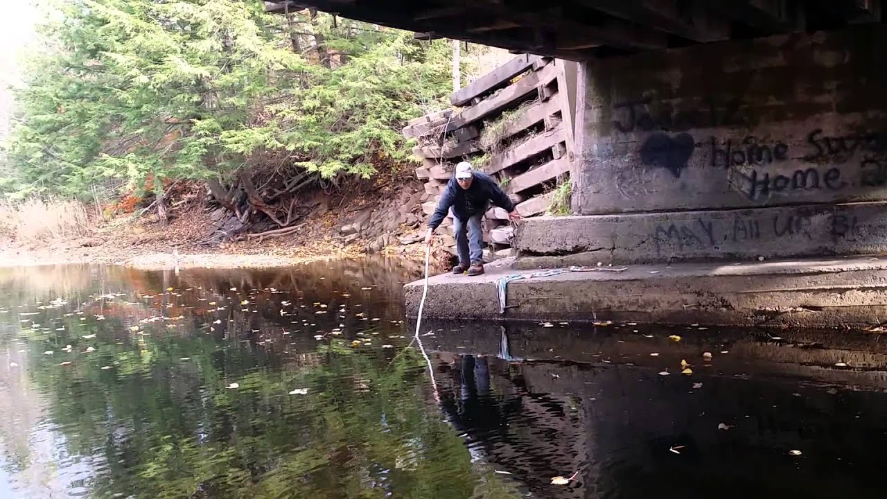 Snaring a salmon part 3 - YouTube