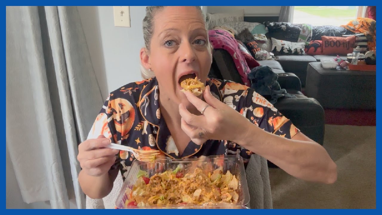 EATING LARGE TACO SALAD & TORTILLA CHIPS MUKBANG / EAT WITH ME | Angie ...
