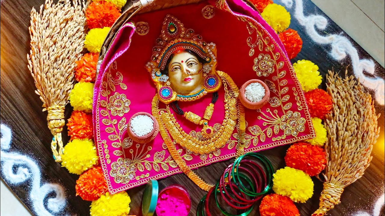 Navratri and Laxmi Puja Decoration DIY | Easy Border Rangoli Design by ...