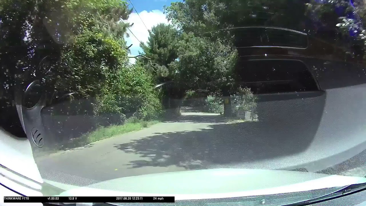 Thinkware F770 - golf ball strikes windshield - YouTube