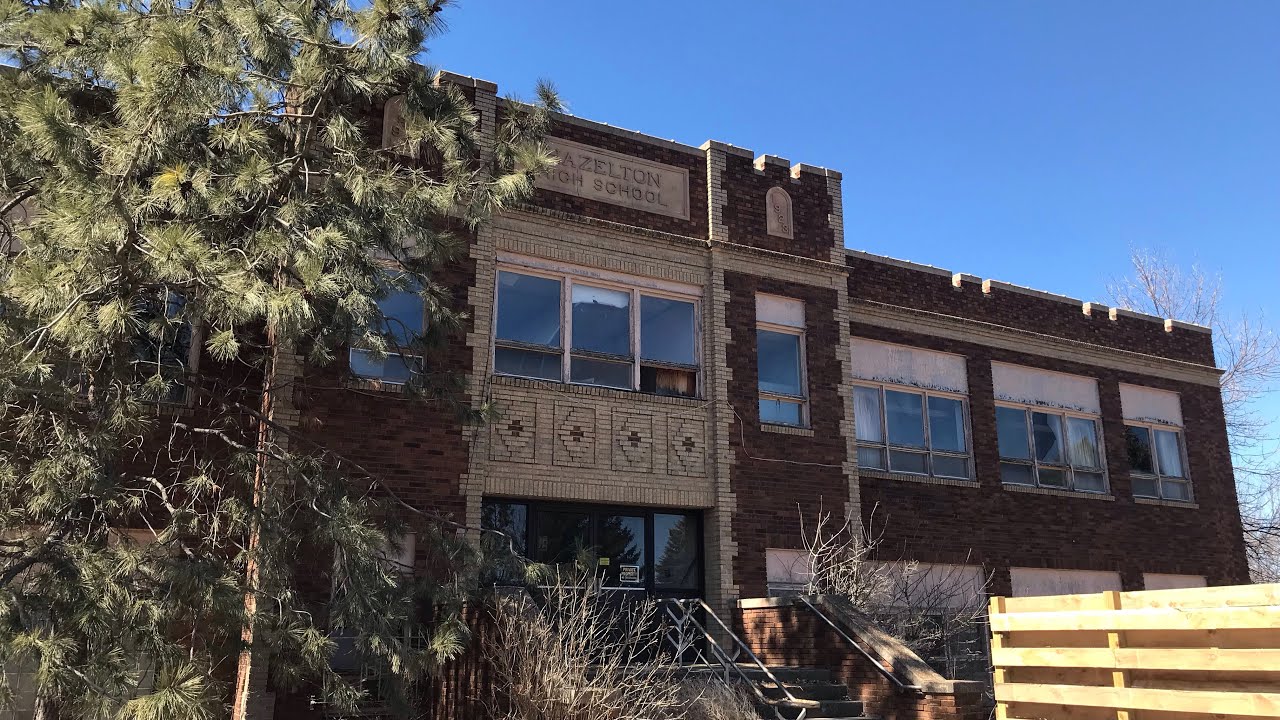 Episode 73: Metal Detecting an Old Brick High School #idigfridays - YouTube