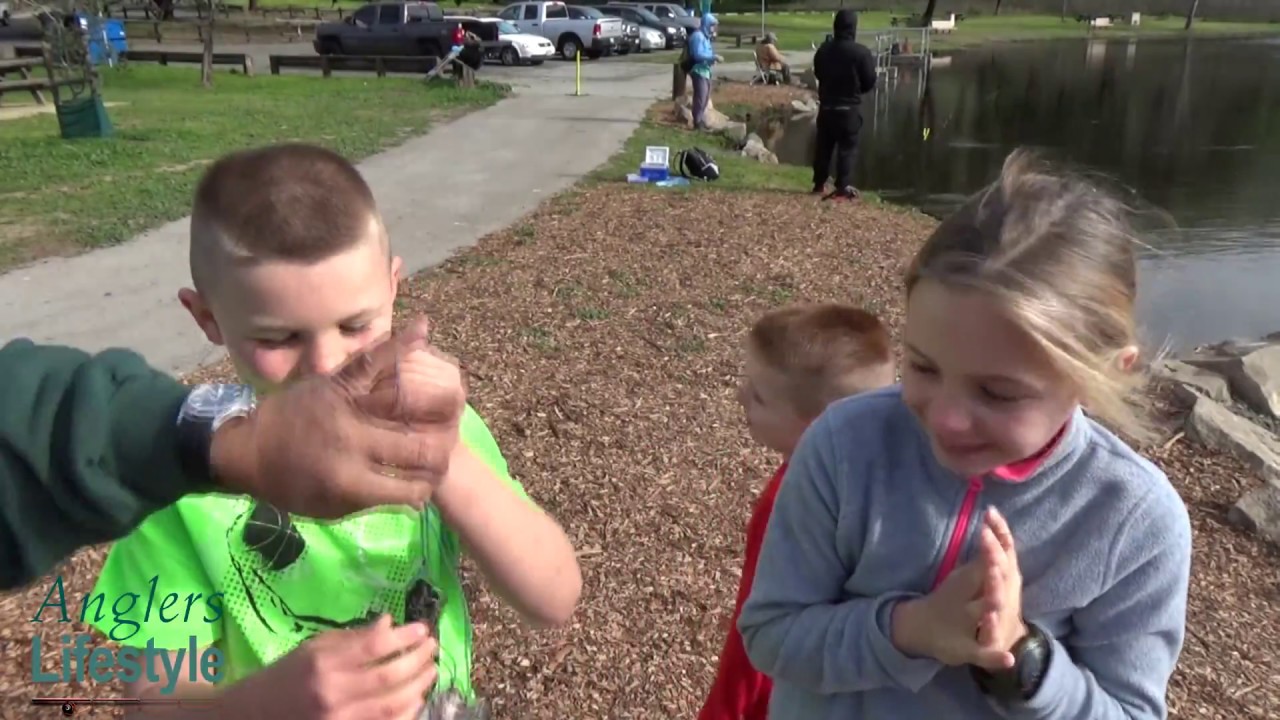 Meeting A New Family While Fishing At Sandy Wool Lake - YouTube